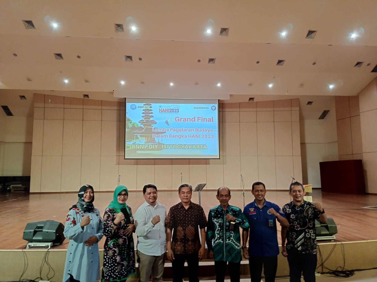 Rektor dan Pimpinan ISI Yogyakarta Dukung Mahasiswa Peserta Grand Final HANI 2023 – ISI Jogja ...