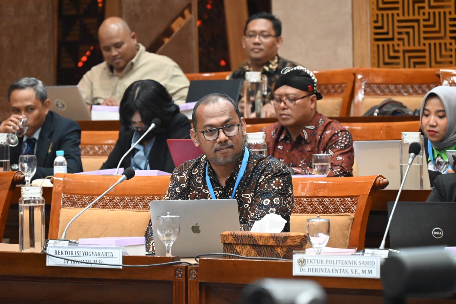 Rektor dan Dosen ISI Yogyakarta Hadiri Rapat Dengar Pendapat Umum di ...