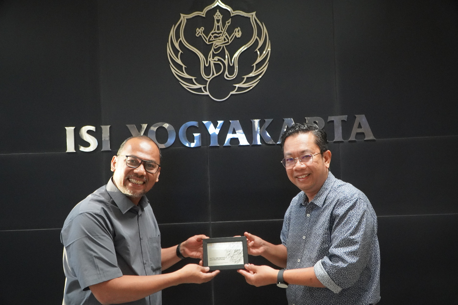 Delegasi Universiti Malaysia Sarawak Jajaki Kerja Sama Dengan ISI Yogyakarta – ISI Jogja | ISI ...